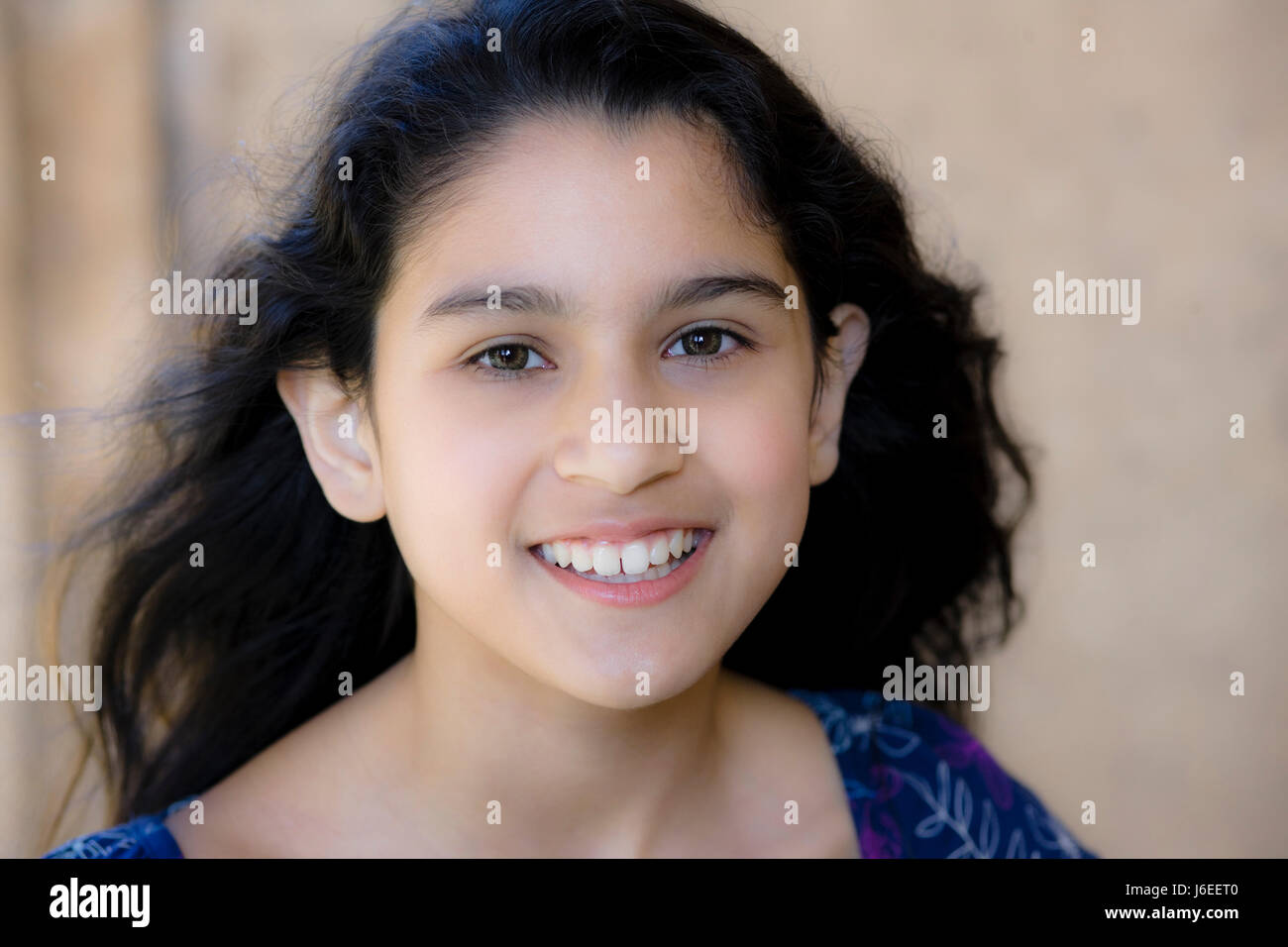 laugh laughs laughing twit giggle smile smiling laughter laughingly ...