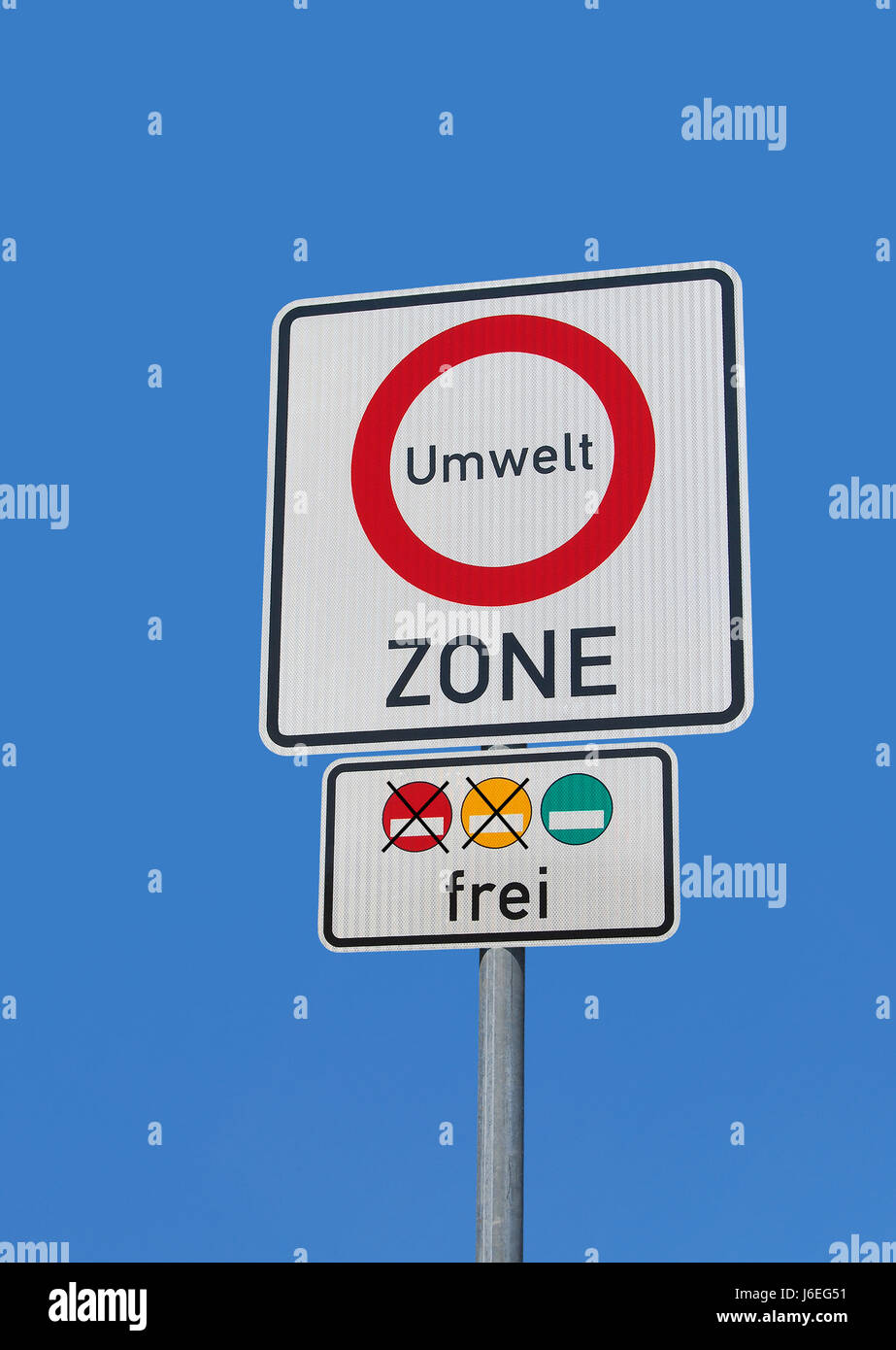 Berlin environmental zone sign hi-res stock photography and images - Alamy