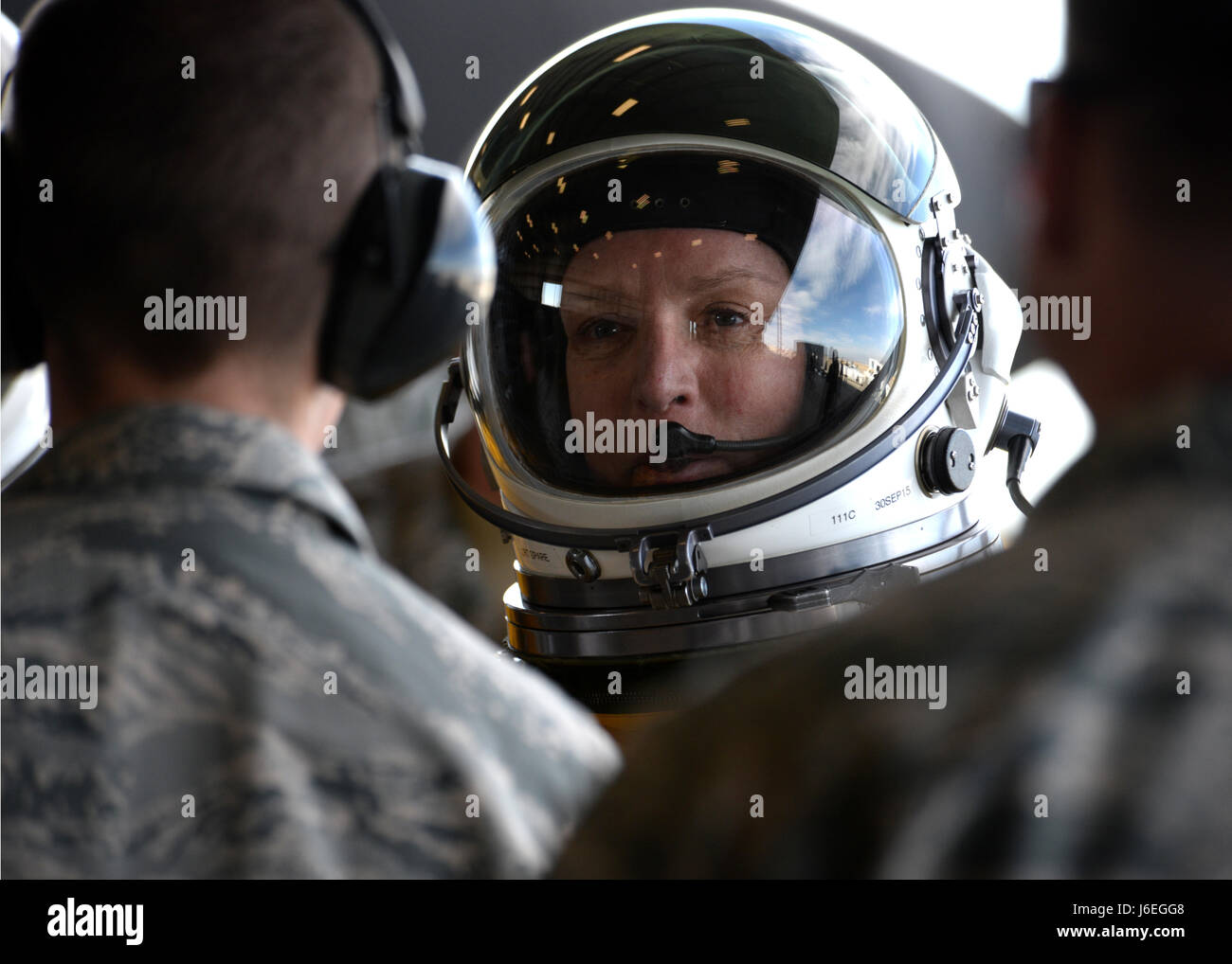 Airmen beale air force hi-res stock photography and images - Alamy