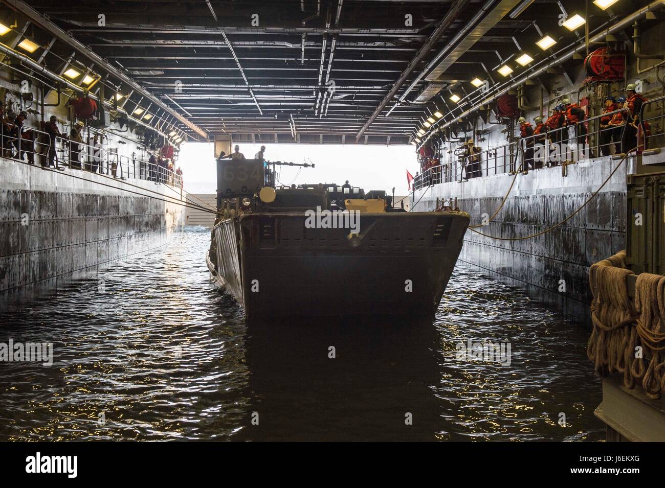 Landing craft utility lcu 1634 hi-res stock photography and images - Alamy