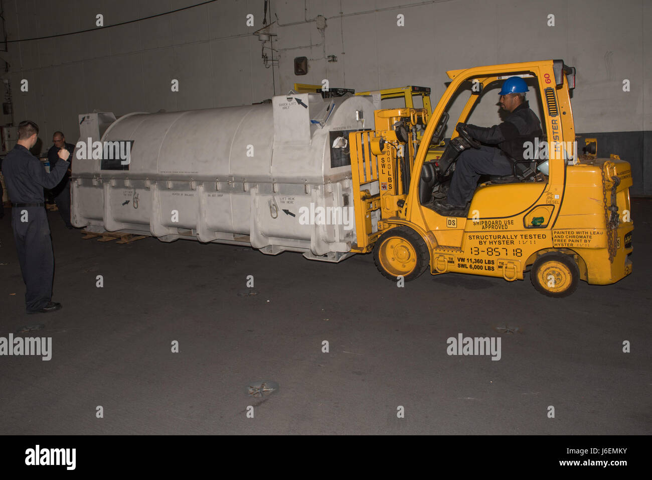 Inside hangar bay aircraft hi-res stock photography and images - Alamy