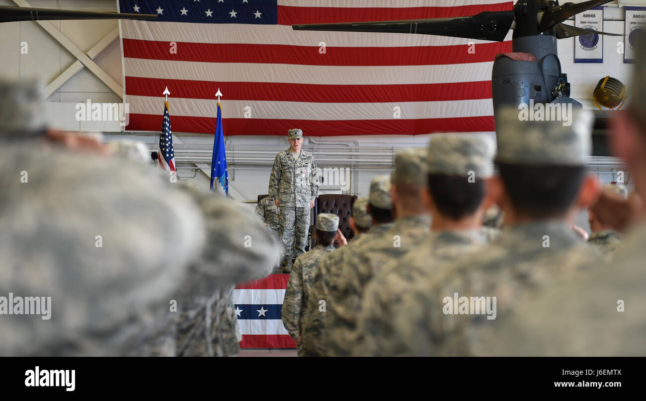 1st special operations maintenance group hi-res stock photography and ...