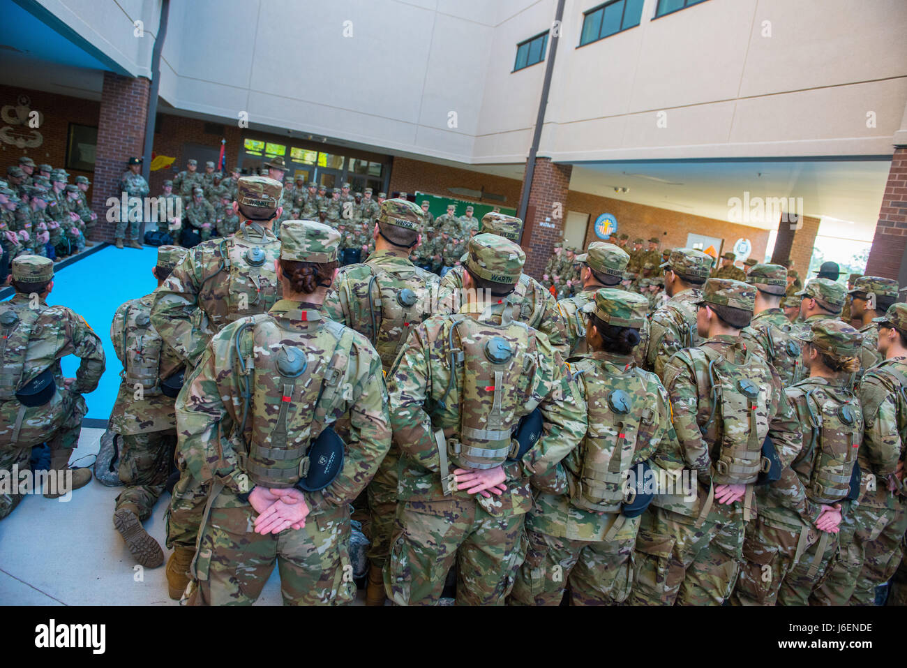 Infantry one station unit training hi-res stock photography and images ...