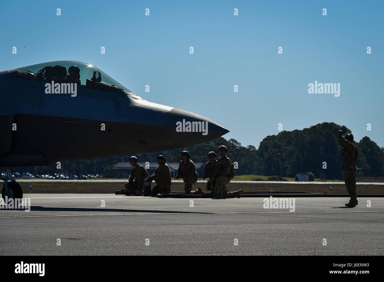 Forward area refueling point airmen hi-res stock photography and images ...