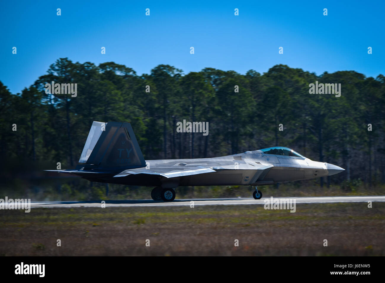 Forward area refueling point Airmen with the 1st Special Operations ...