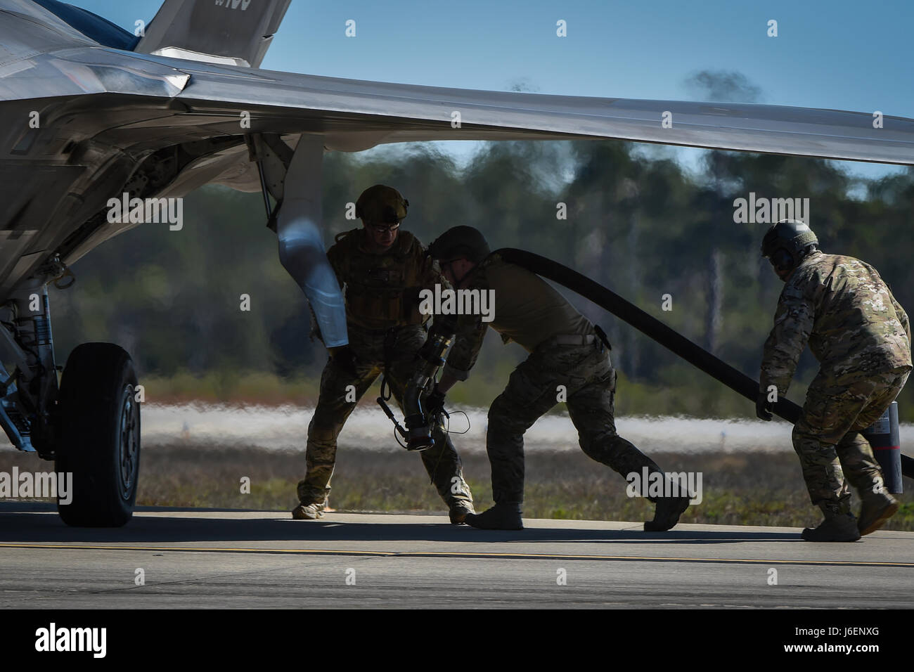 Forward area refueling point airmen hi-res stock photography and images ...