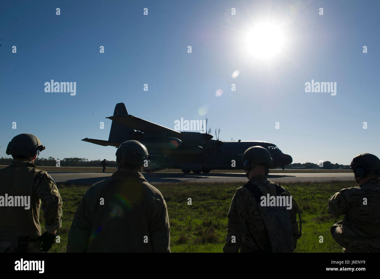 Forward area refueling point Airmen with the 1st Special Operations ...