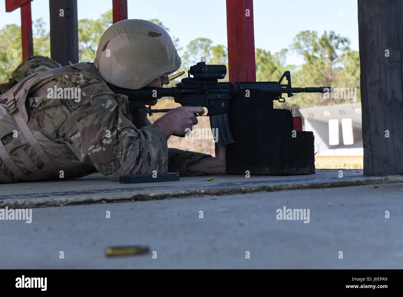 A combat arms training and maintenance instructor hi-res stock ...