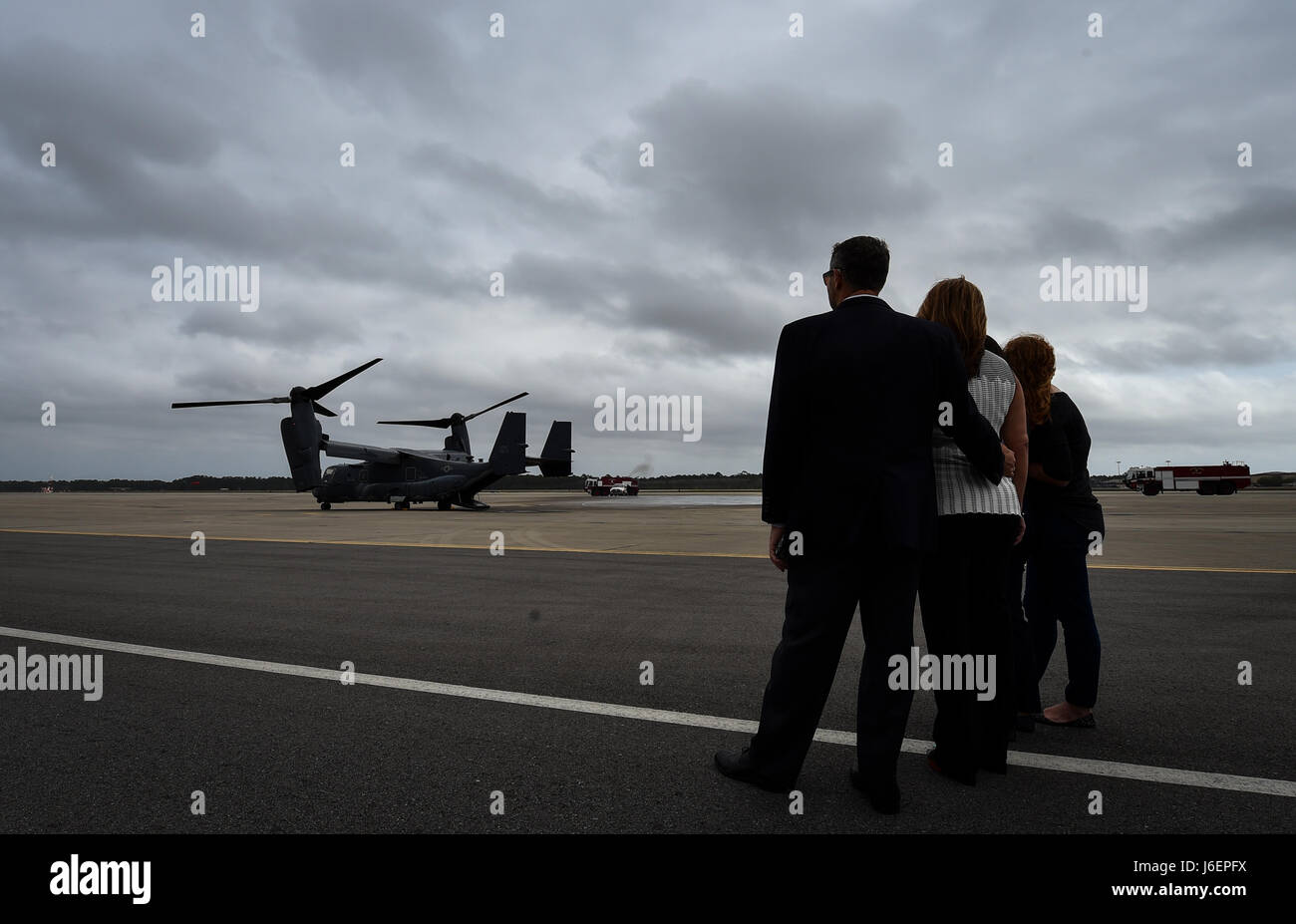 Military pilot completes flight hi-res stock photography and images - Alamy