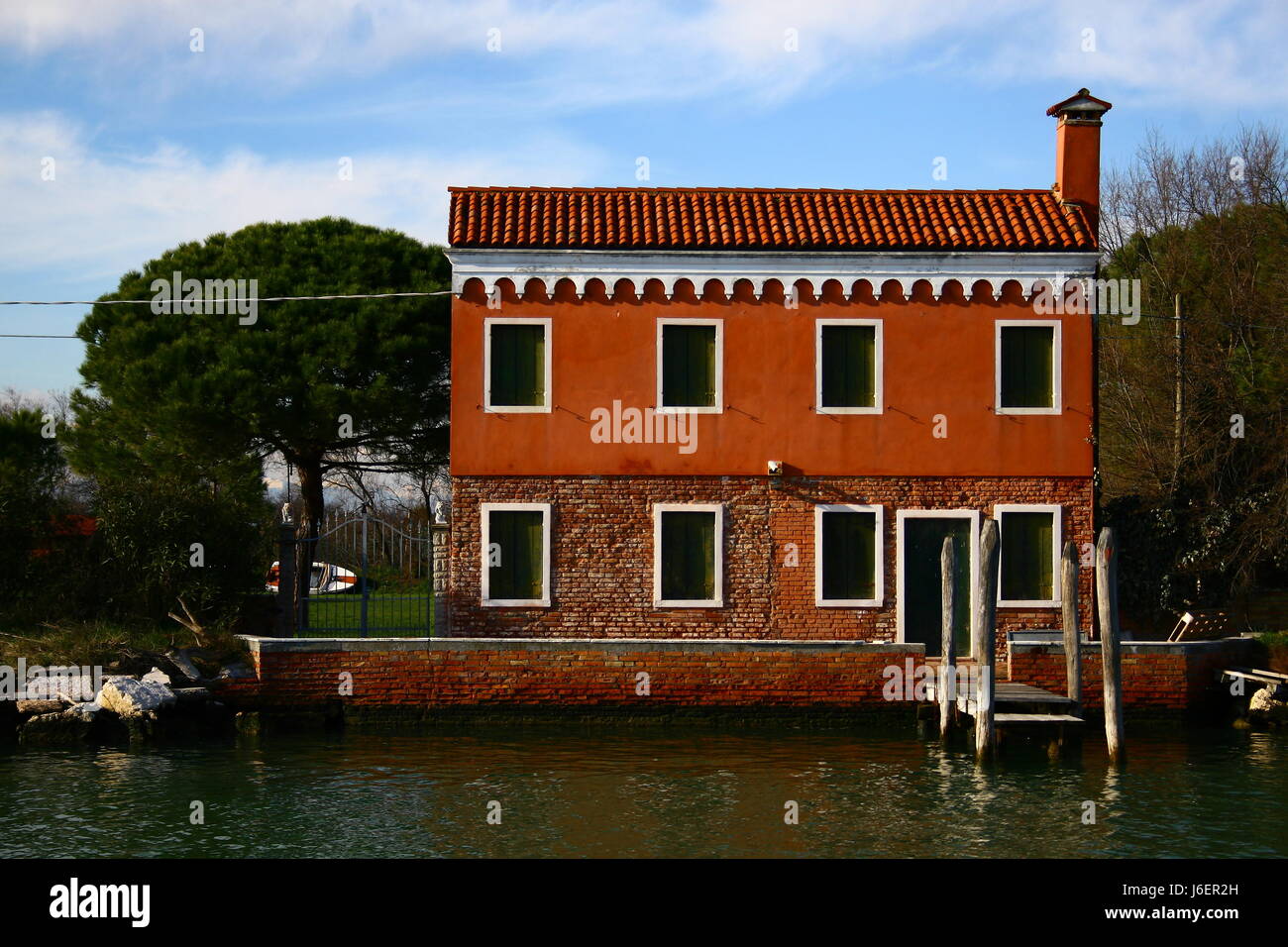 house building radio silence quietness silence bridge rest to reside ...