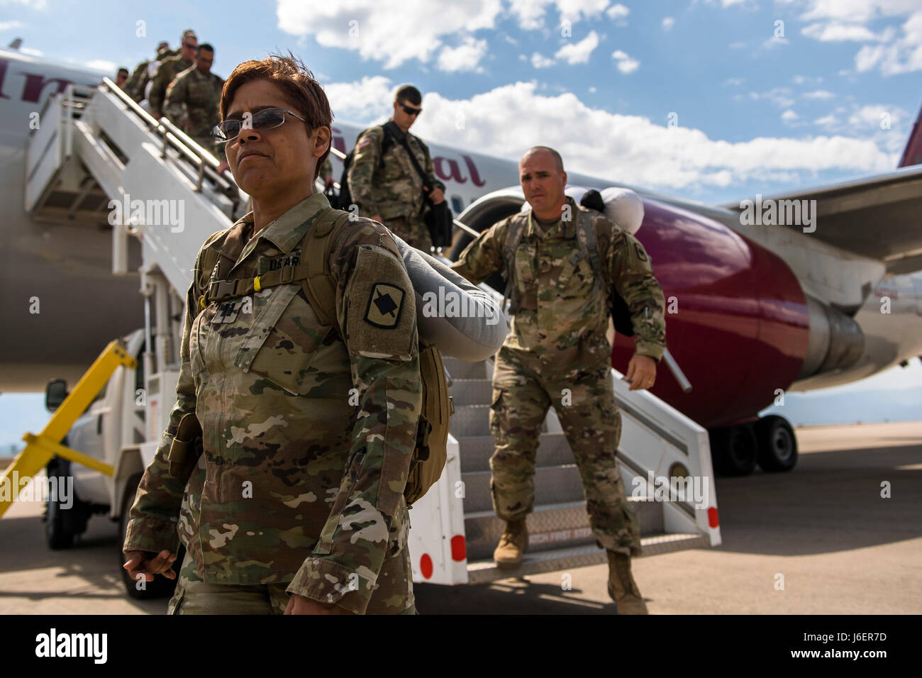 Soldiers from 2nd Battalion, 153rd Infantry Regiment, 39th Infantry ...