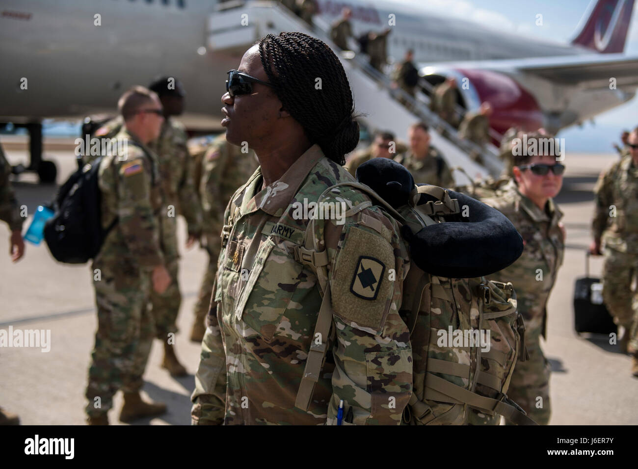 Soldiers from 2nd Battalion, 153rd Infantry Regiment, 39th Infantry ...