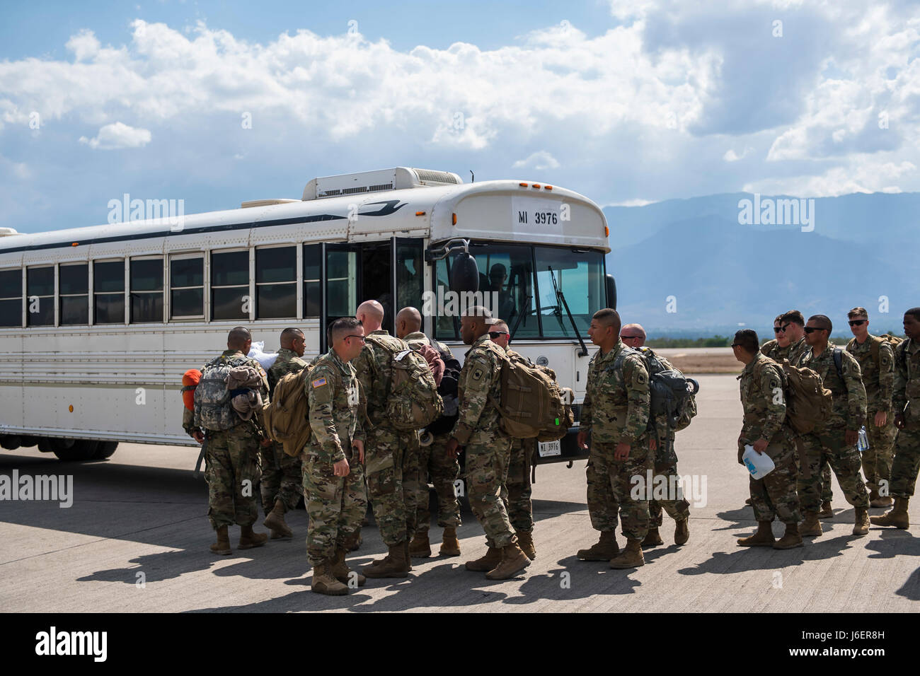 Soldiers from 2nd Battalion, 153rd Infantry Regiment, 39th Infantry ...