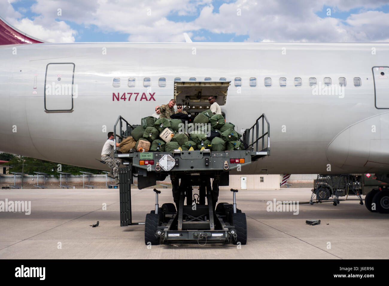 Soldiers from 2nd Battalion, 153rd Infantry Regiment, 39th Infantry ...