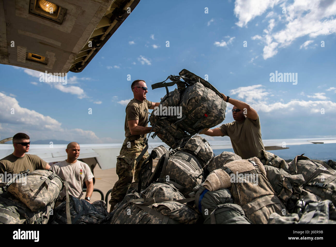 Soldiers from 2nd Battalion, 153rd Infantry Regiment, 39th Infantry ...