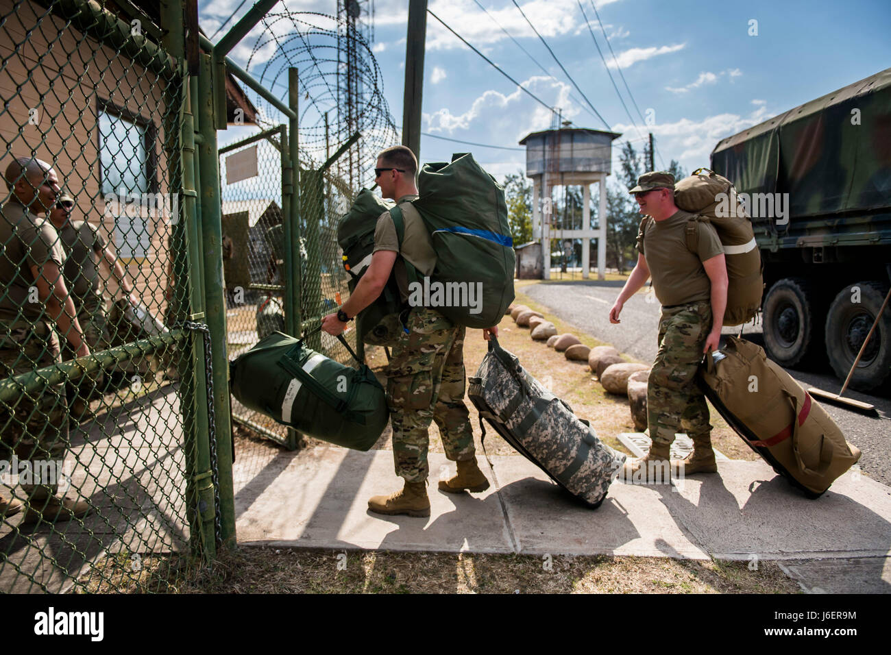 Soldiers from 2nd Battalion, 153rd Infantry Regiment, 39th Infantry ...
