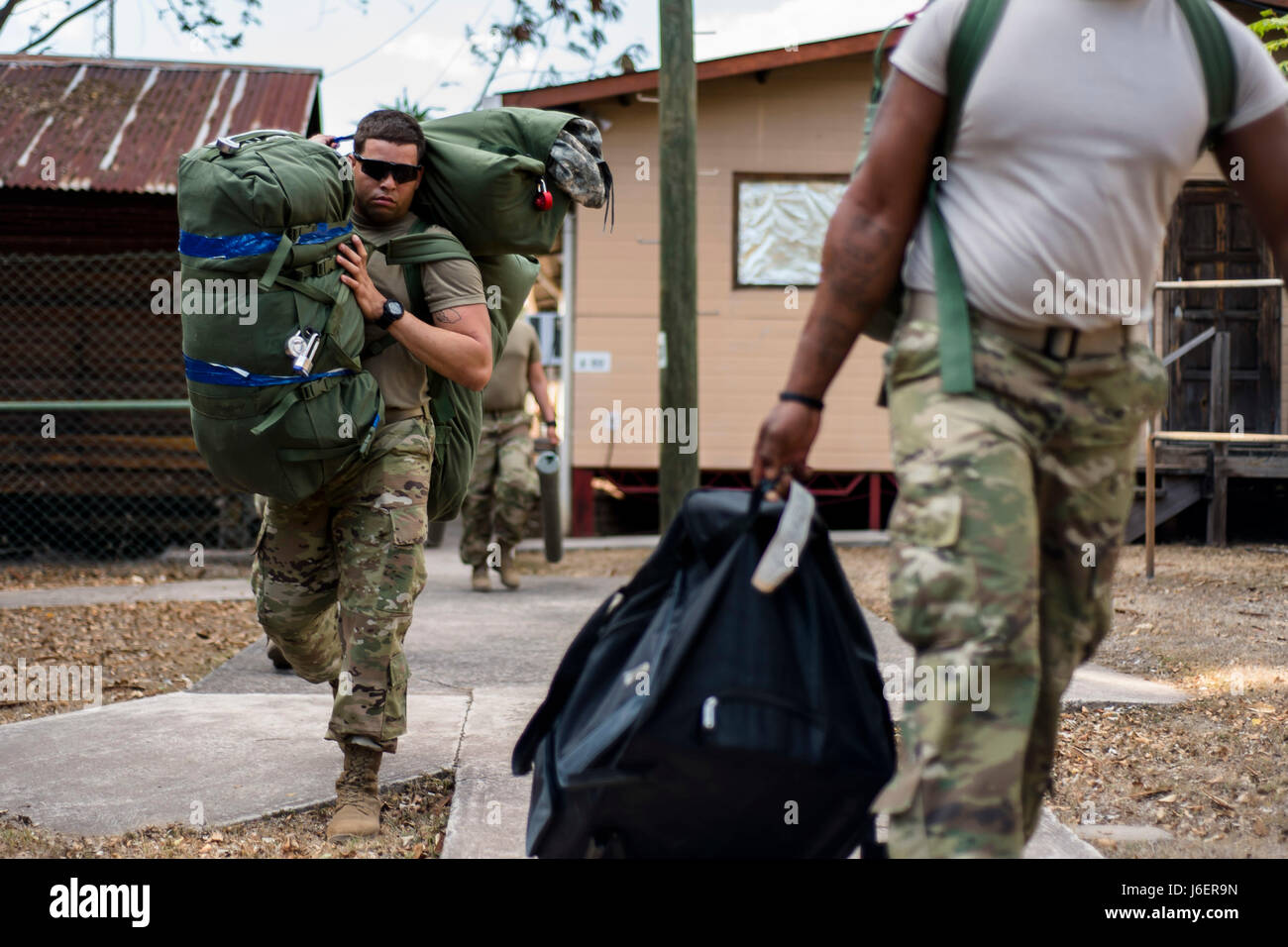 Soldiers from 2nd Battalion, 153rd Infantry Regiment, 39th Infantry ...