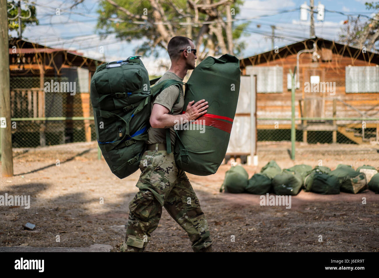 Soldiers from 2nd Battalion, 153rd Infantry Regiment, 39th Infantry ...