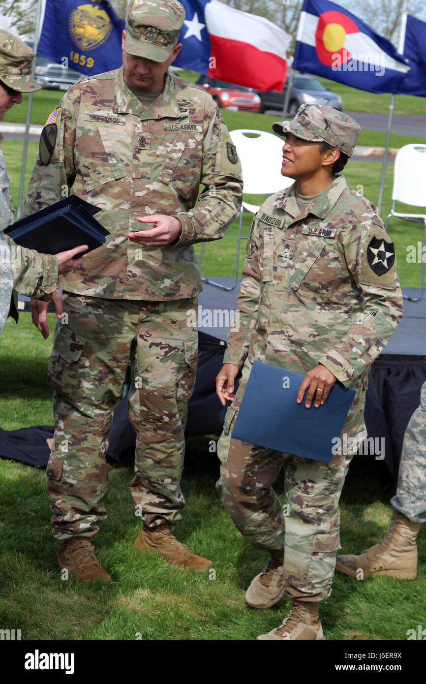 First female infantry hi-res stock photography and images - Alamy