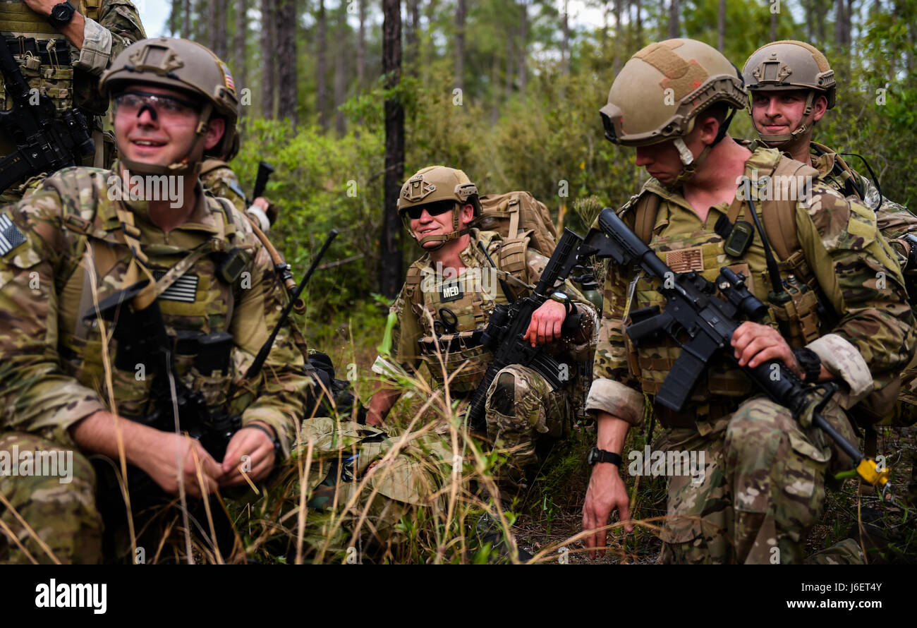 Combat aviation advisor students with the 6th Special Operations ...