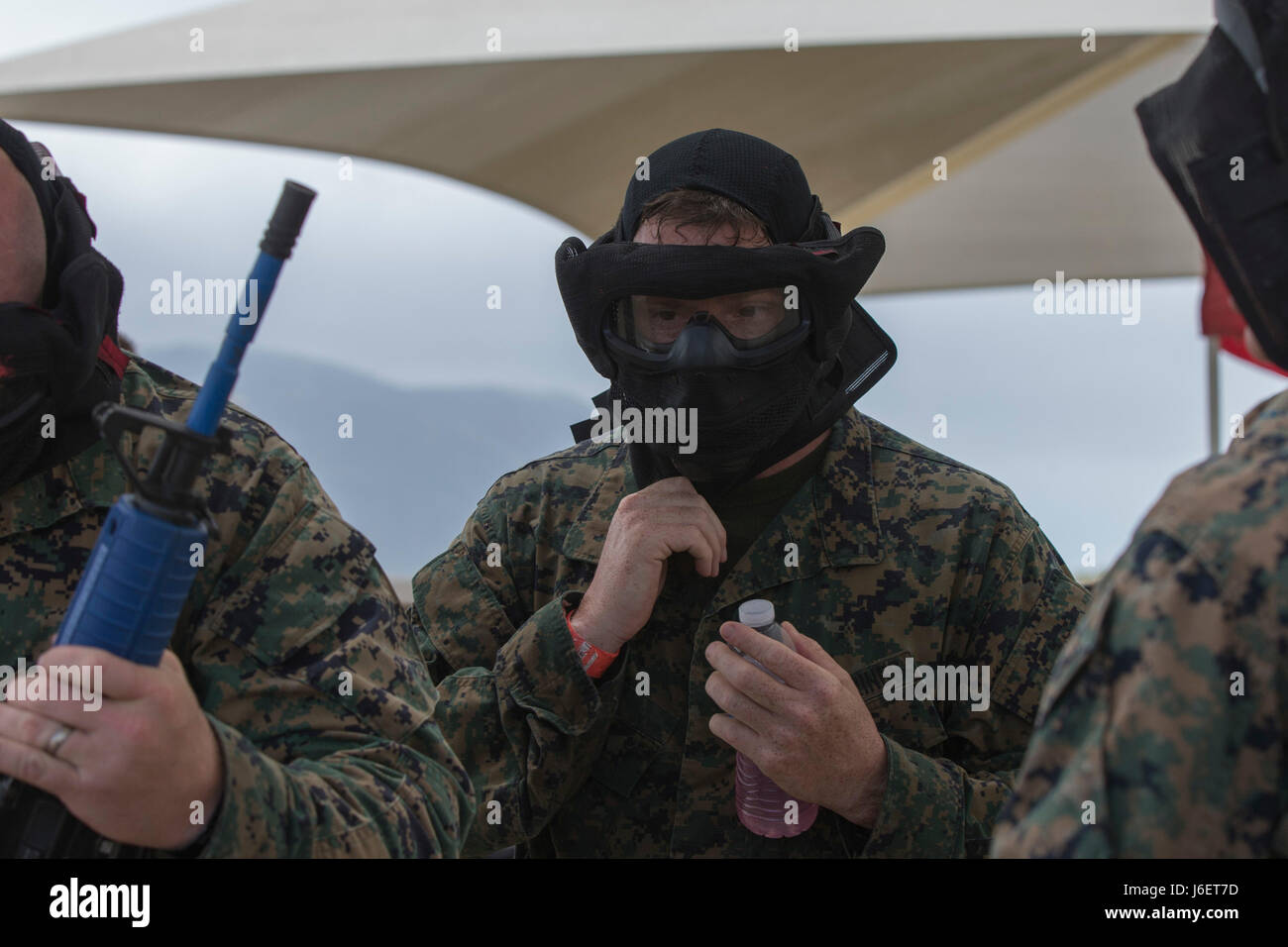 U.S. Marine Corps Reconnaissance Challenge competitor Lt. Col. Root ...