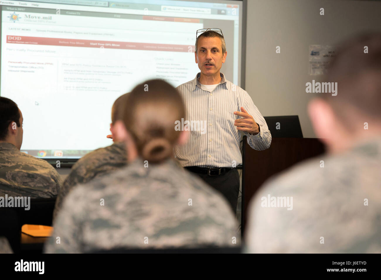 Military personnel section hi-res stock photography and images - Alamy