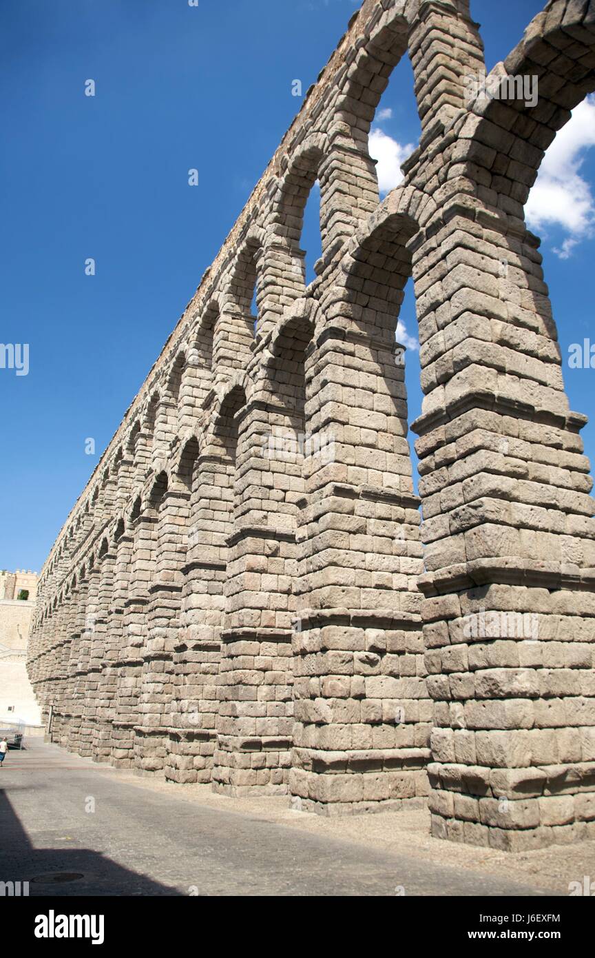 monument bridge arch spain aqueduct conduit landscape scenery ...