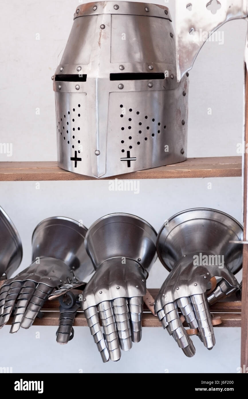 Medieval knight gloves hi-res stock photography and images - Alamy