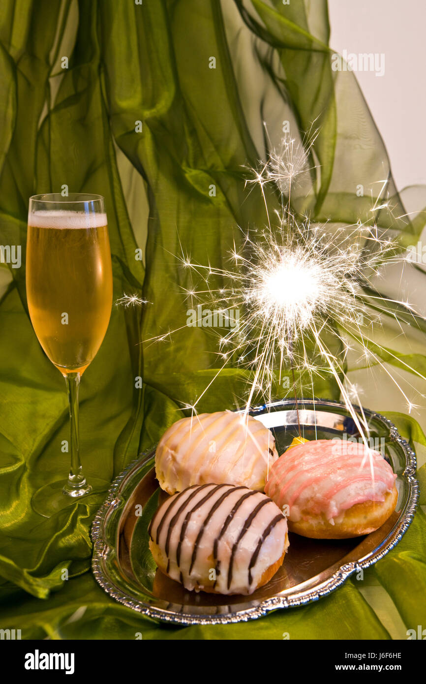 party celebration champagne sparkling wine glass silvester berliner ...