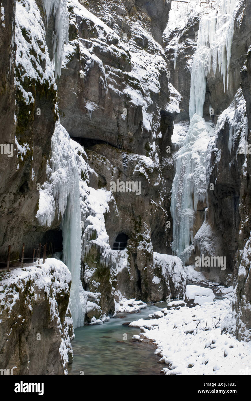 partnachklamm in winter 1 Stock Photo - Alamy