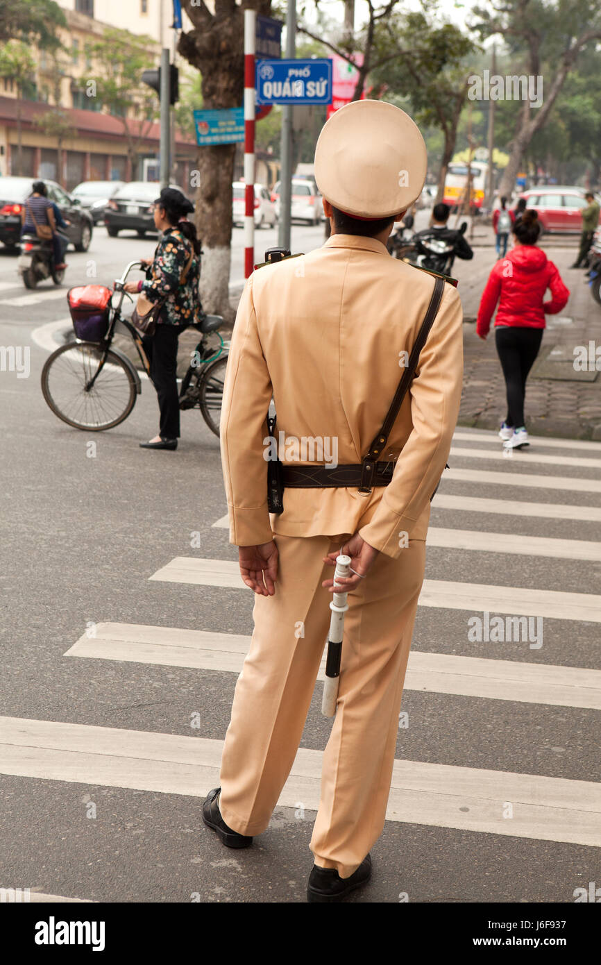 Hanoi police officer hi-res stock photography and images - Alamy