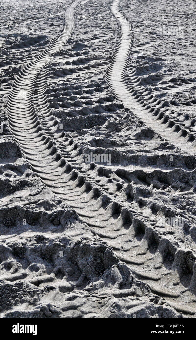 sense track building machine sands sand construction site tracks ...