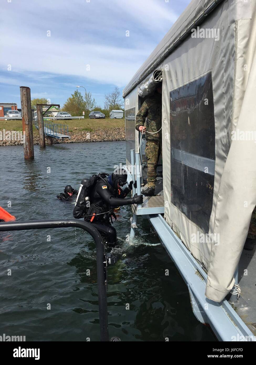 Members of Mine Countermeasures Platoon 802, assigned to Explosive ...