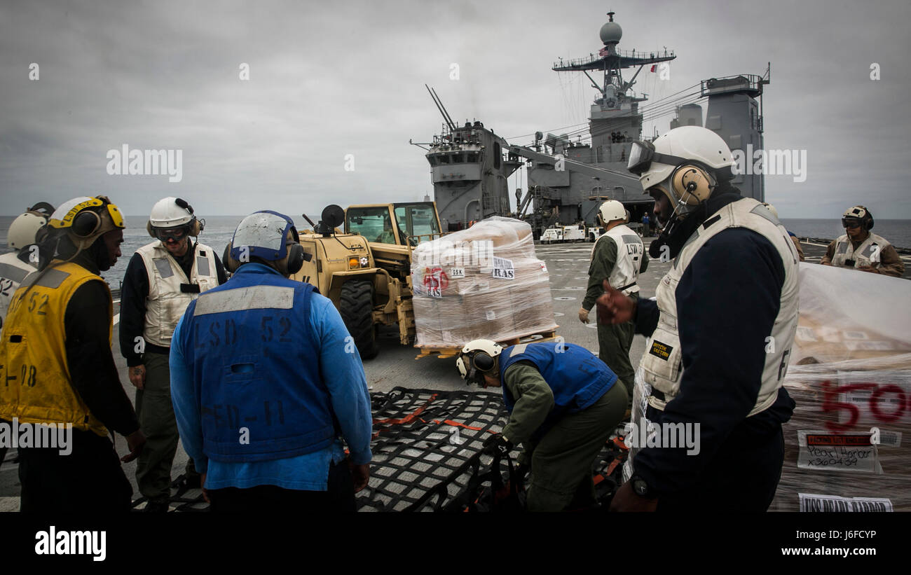 PACIFIC OCEAN – Marines with Combat Logistics Battalion 15, the ...