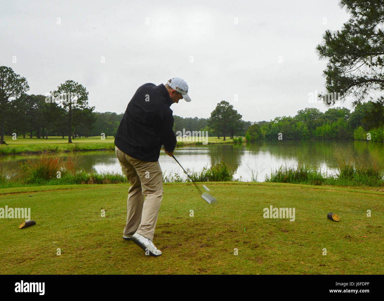 U.S. Air Force Staff Sgt. Rob Vineyard, 633rd Comptroller Squadron NCO ...