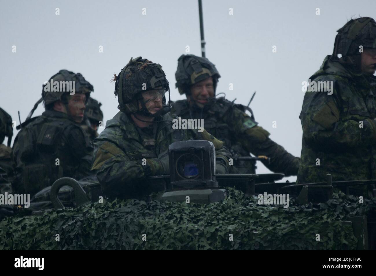Soldiers canadian mechanized brigade group hi-res stock photography and ...