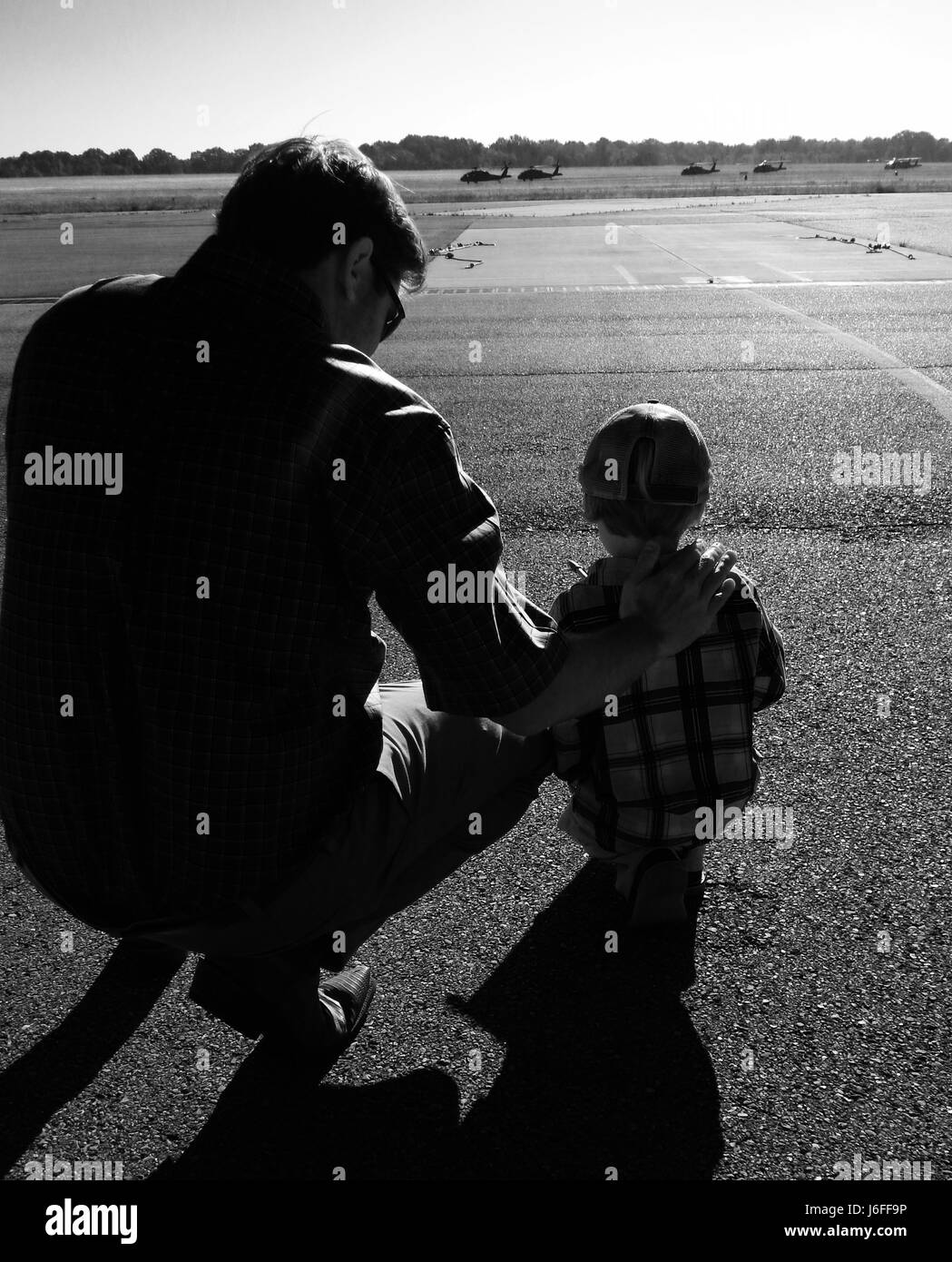 Soldiers from combat aviation Black and White Stock Photos & Images - Alamy