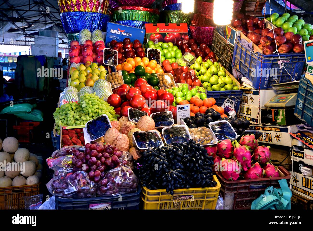 Display of fruit and vegetables in an India Market Stock Photo - Alamy