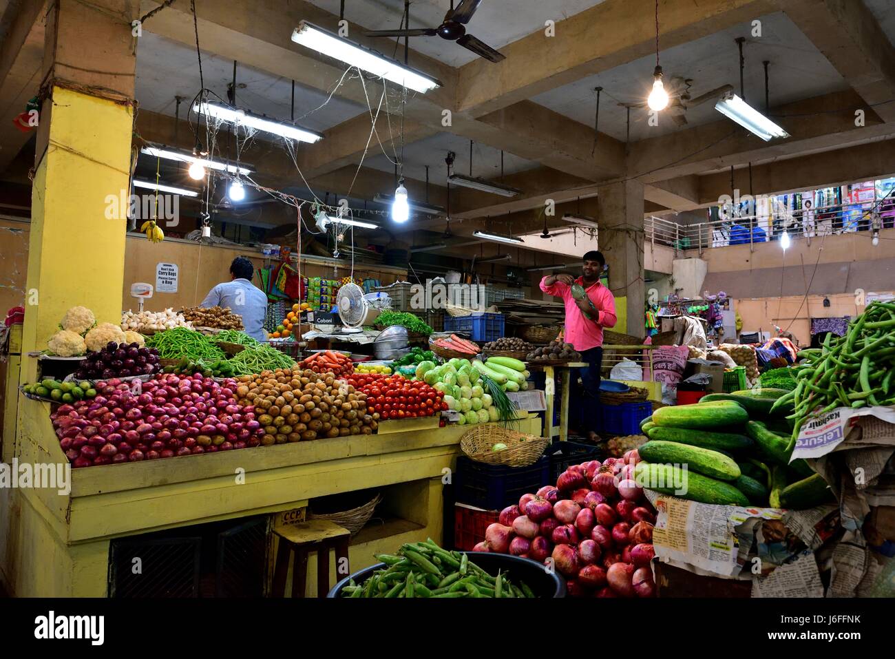 Display of fruit and vegetables in an India Market Stock Photo - Alamy