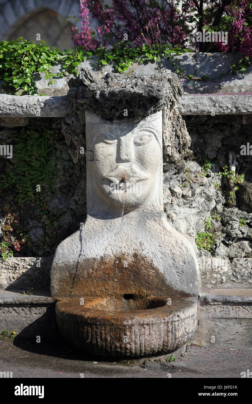 fountain with face Stock Photo - Alamy