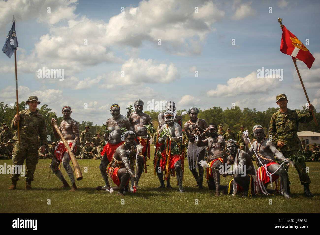 AUSTRALIAN ARMY BASE ROBORTSON BARRACKS, Australia – U.S. Army and ...