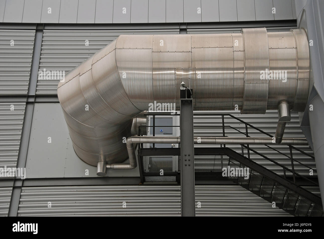 Big exhaust pipe hi-res stock photography and images - Alamy