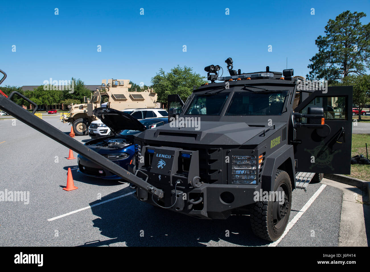 Law enforcement vehicles hi-res stock photography and images - Alamy