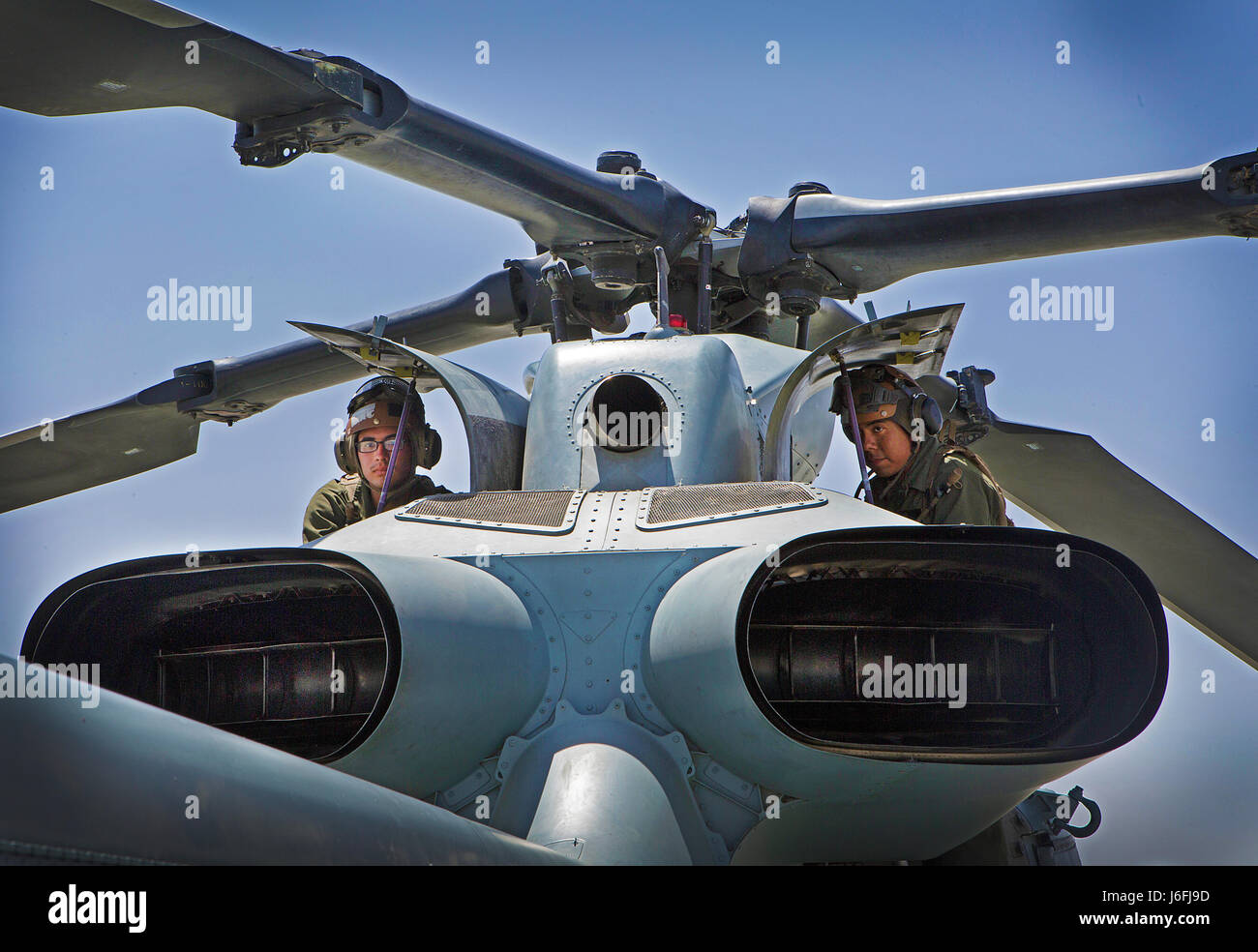 Marines with Marine Light Attack Helicopter Squadron (HMLA) 469 conduct ...