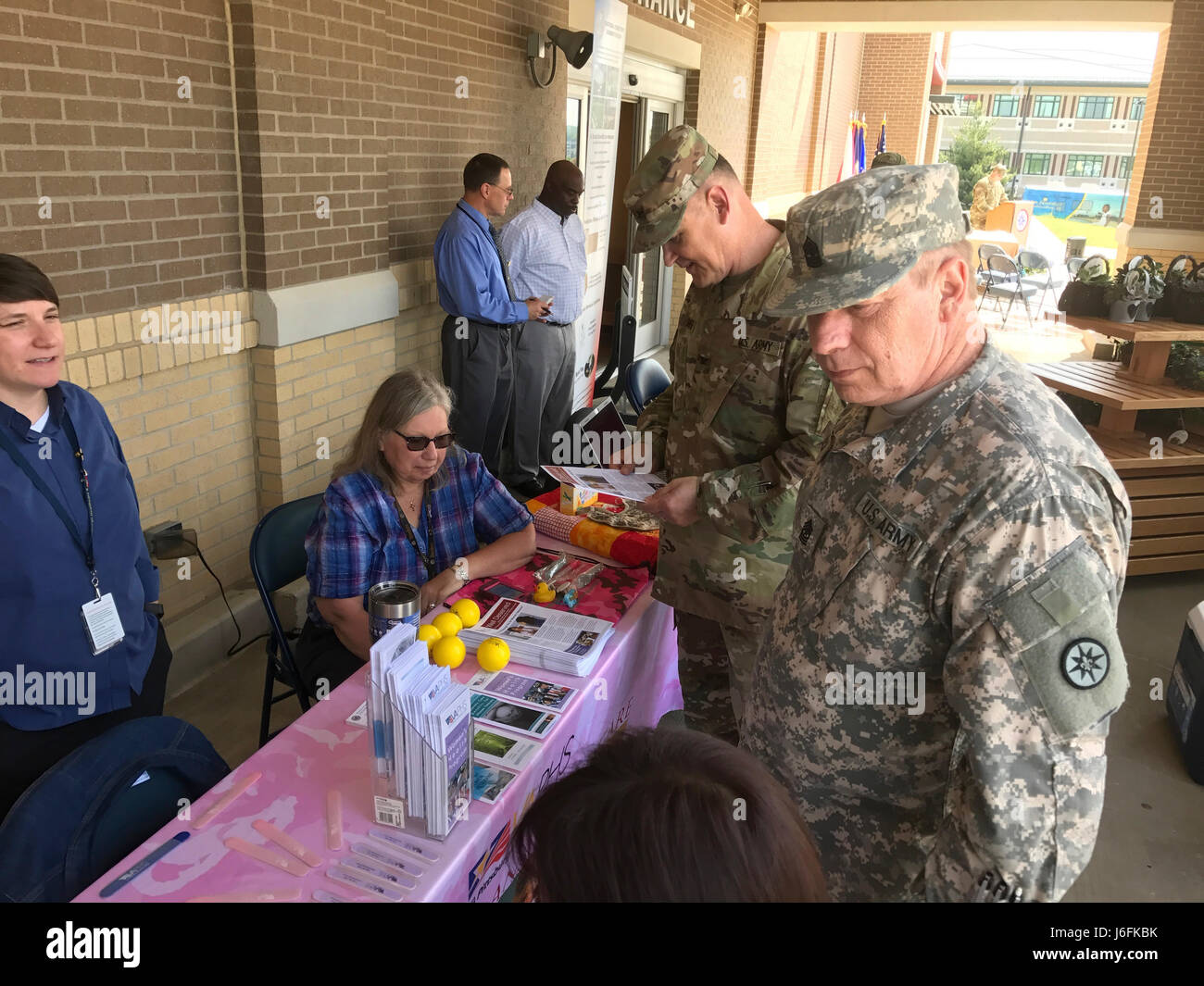Soldiers speak with Veteran Affairs Representatives during the Armed ...