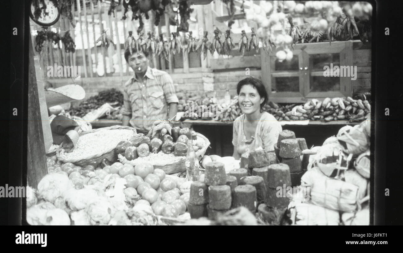 Male female military personnel hi-res stock photography and images - Alamy