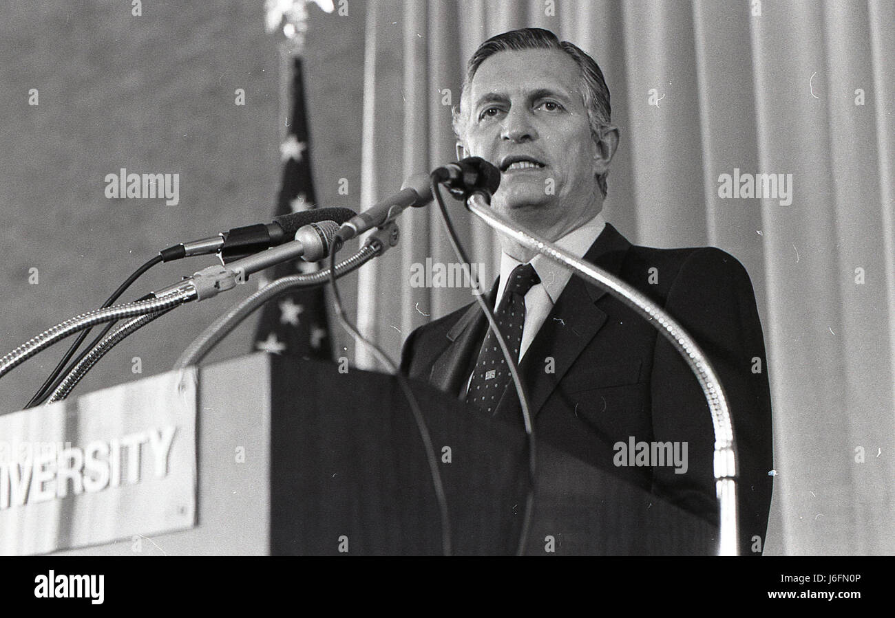 Edward seaga hi-res stock photography and images - Alamy