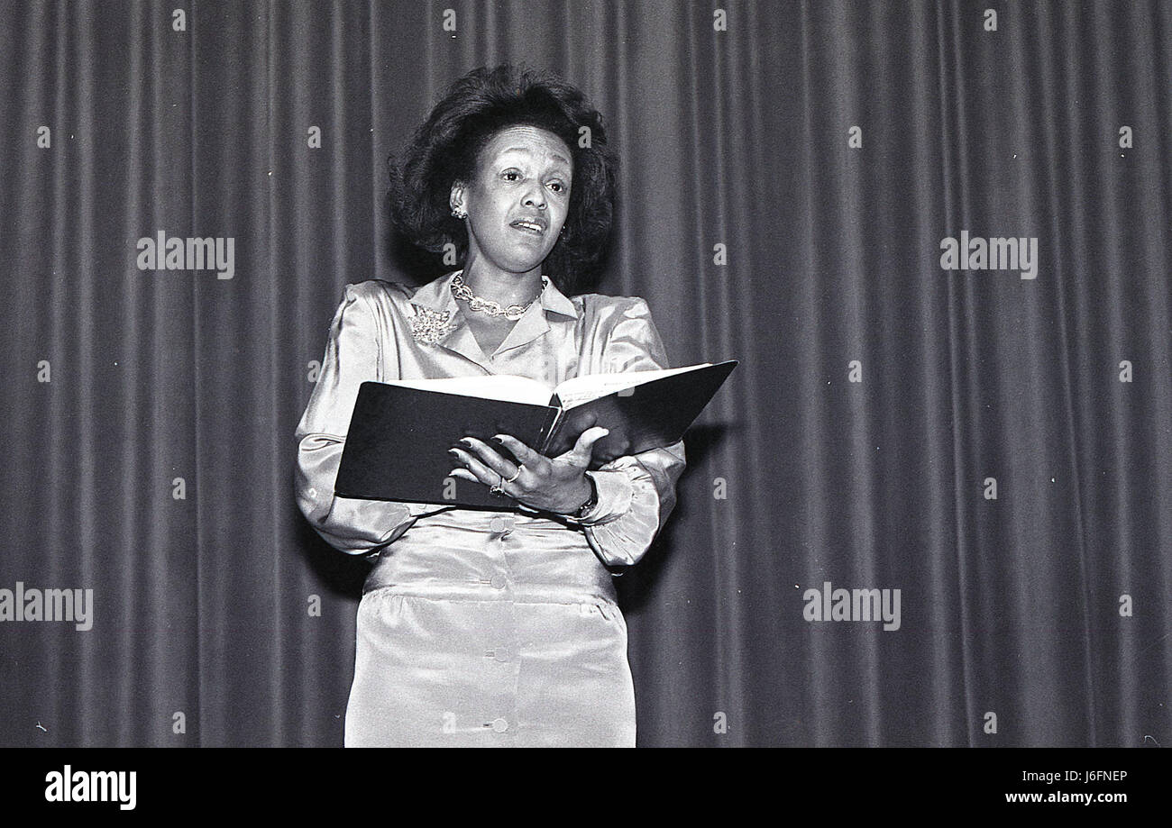 Female military government official hi-res stock photography and images ...