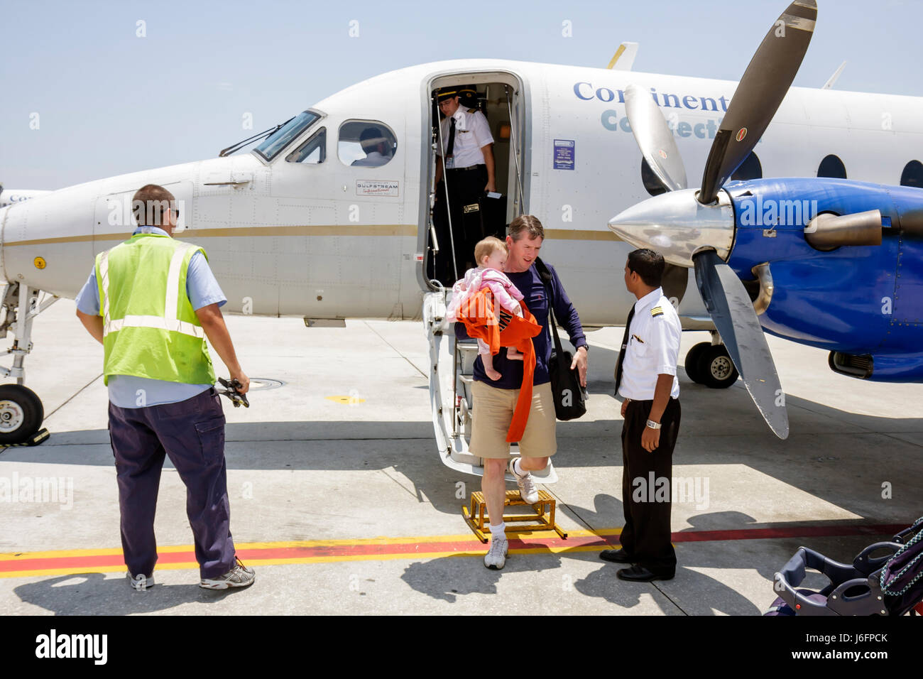 Tampa Florida,Tampa Airport,Continental Airlines,Connection,commuter ...