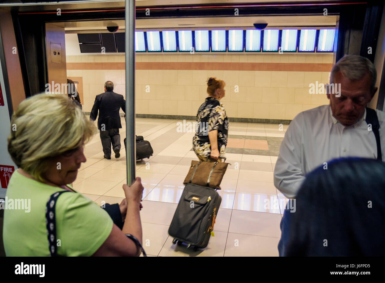 Atlanta Georgia,Hartsfield International Airport,luggage,suitcase ...